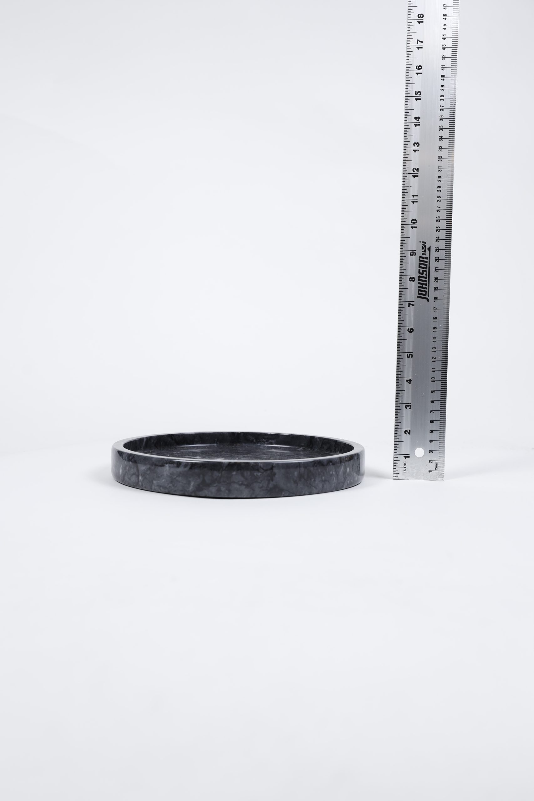 Black Marble Plate - Ruggable
